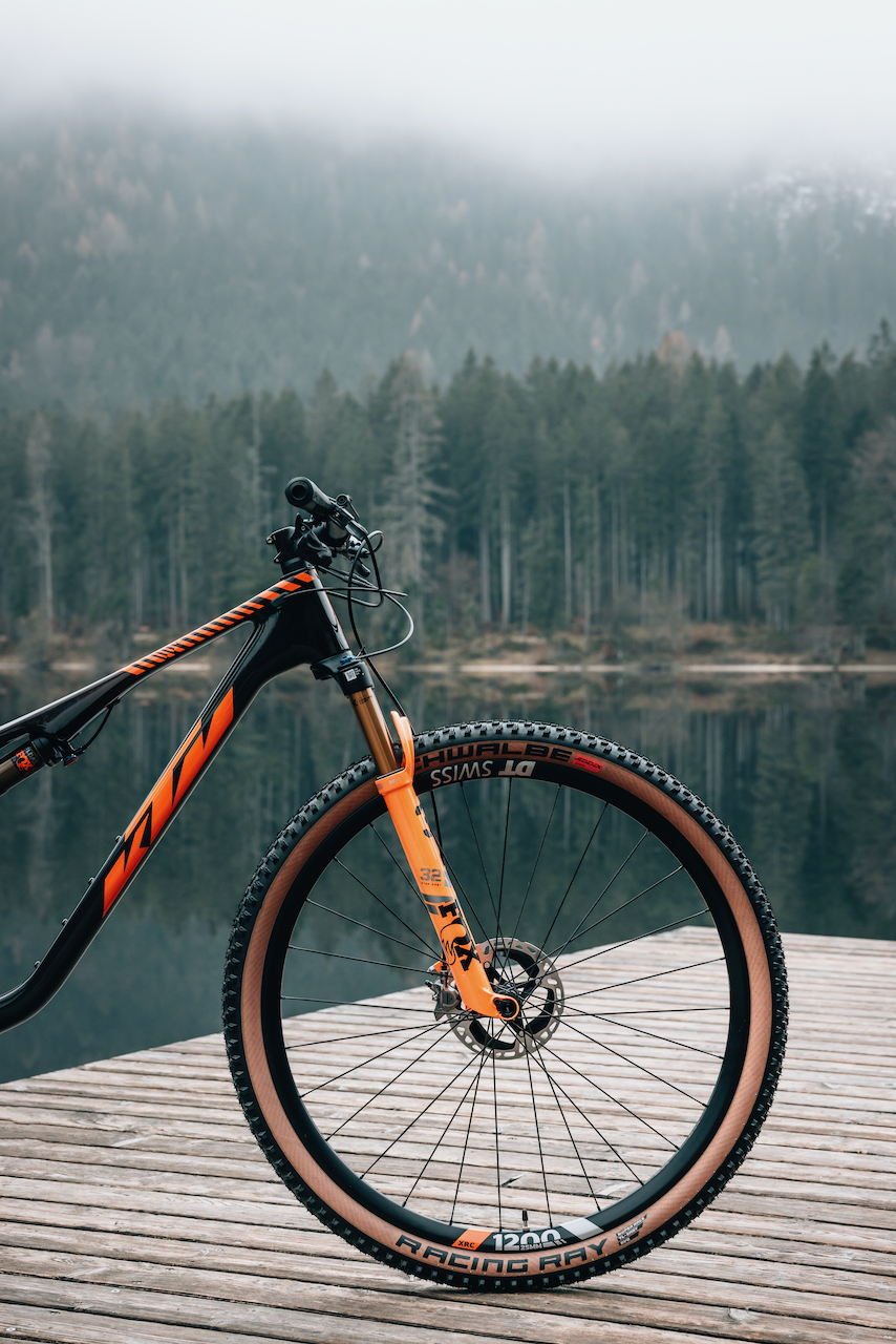 Klaar voor volgend seizoen: de KTM Scarp Exonic - Grinta!