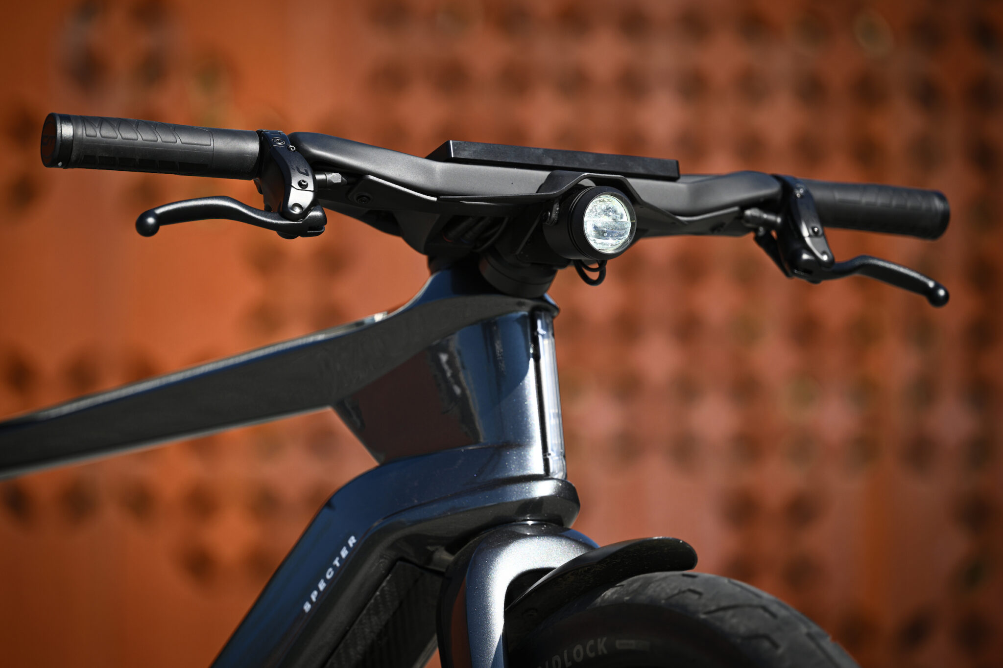 100% Getest: Specter 1 Long Range - Grinta!