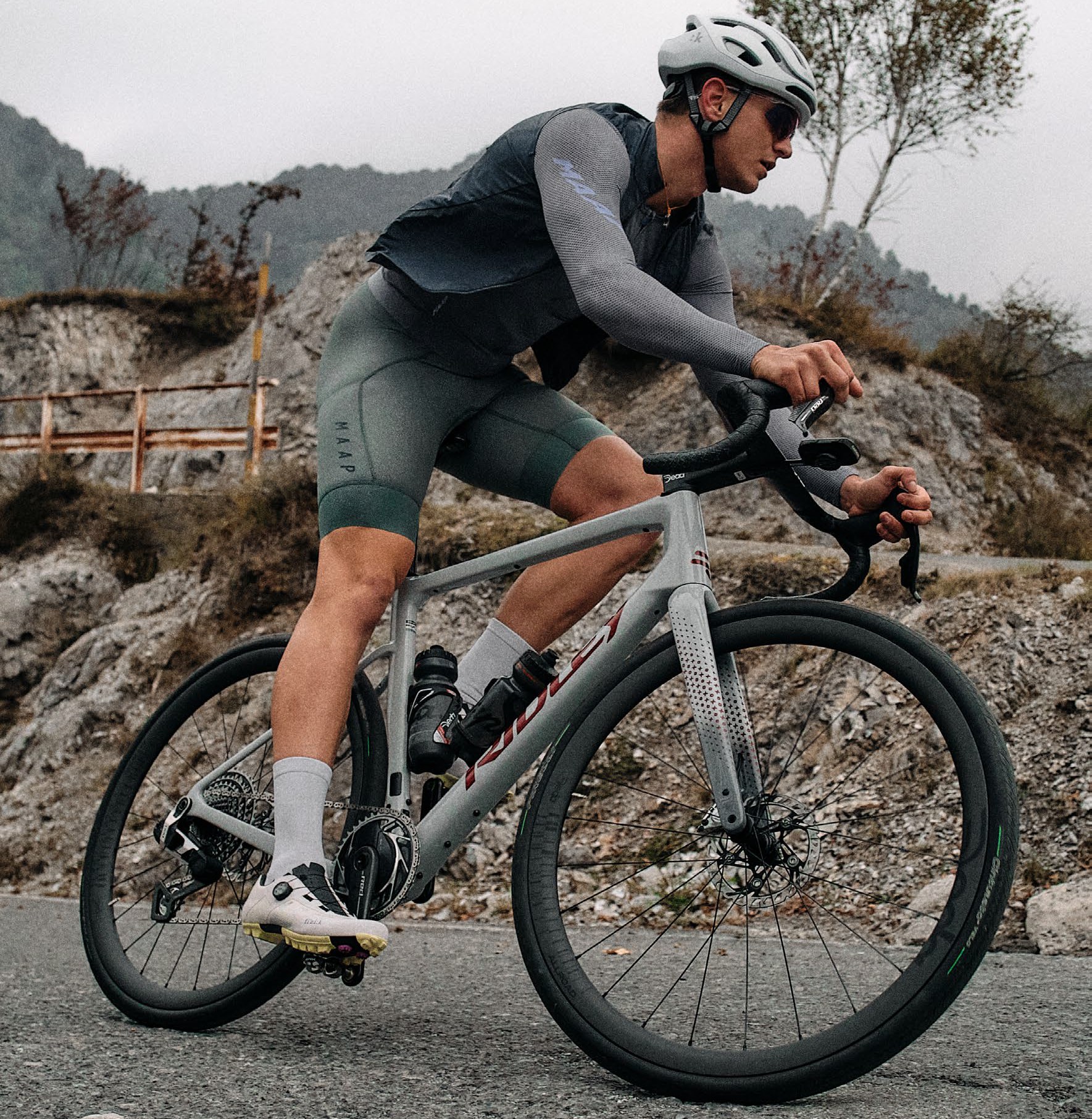 Nieuwe Allroad Carbon wielen bij Deda - Grinta!