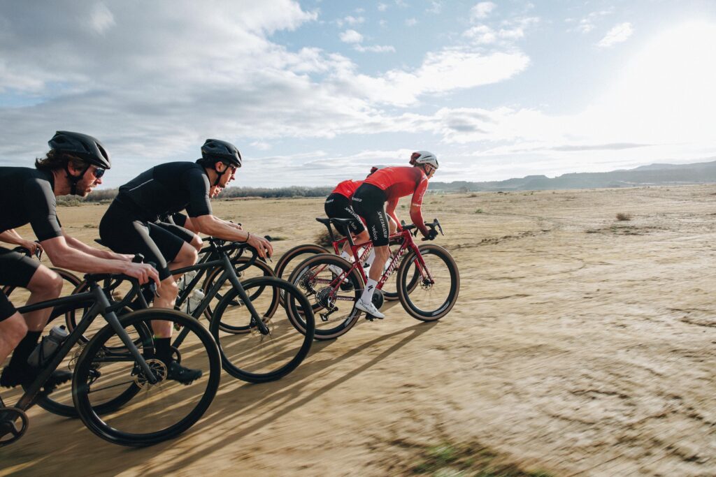 Nieuwe Crux 5 van Specialized: nog sneller door verbeterde aerodynamica ...